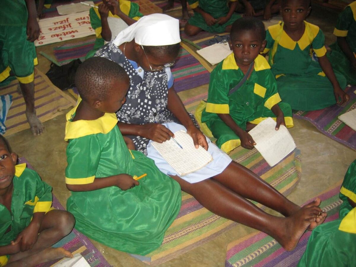 Nanyamba – Redeemer Sisters